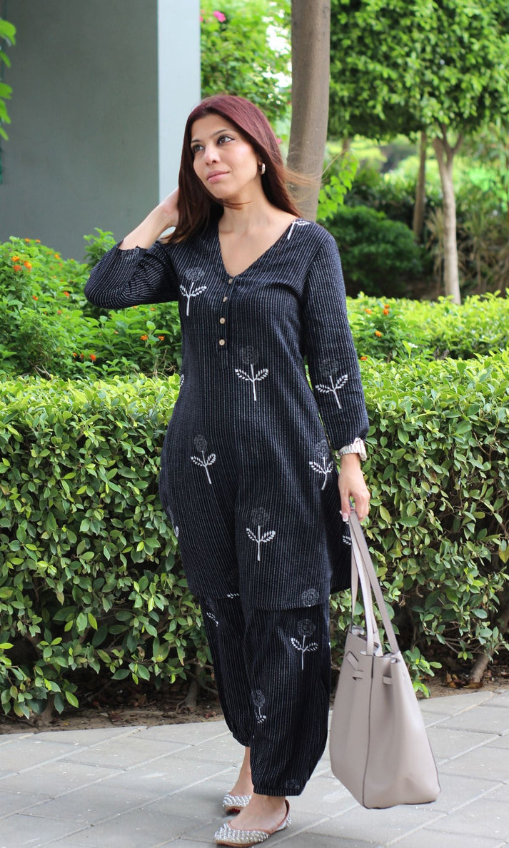 Cotton Handlock Black Kantha A-line Kurta with Pathani Pants – Baareeki