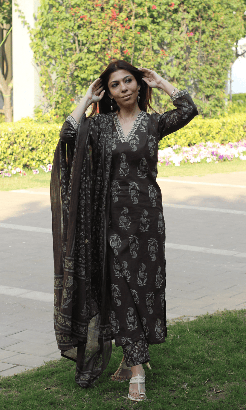 Cotton Pastel Brown Mughal Print Suit with Cotton Printed Dupatta – Baareeki