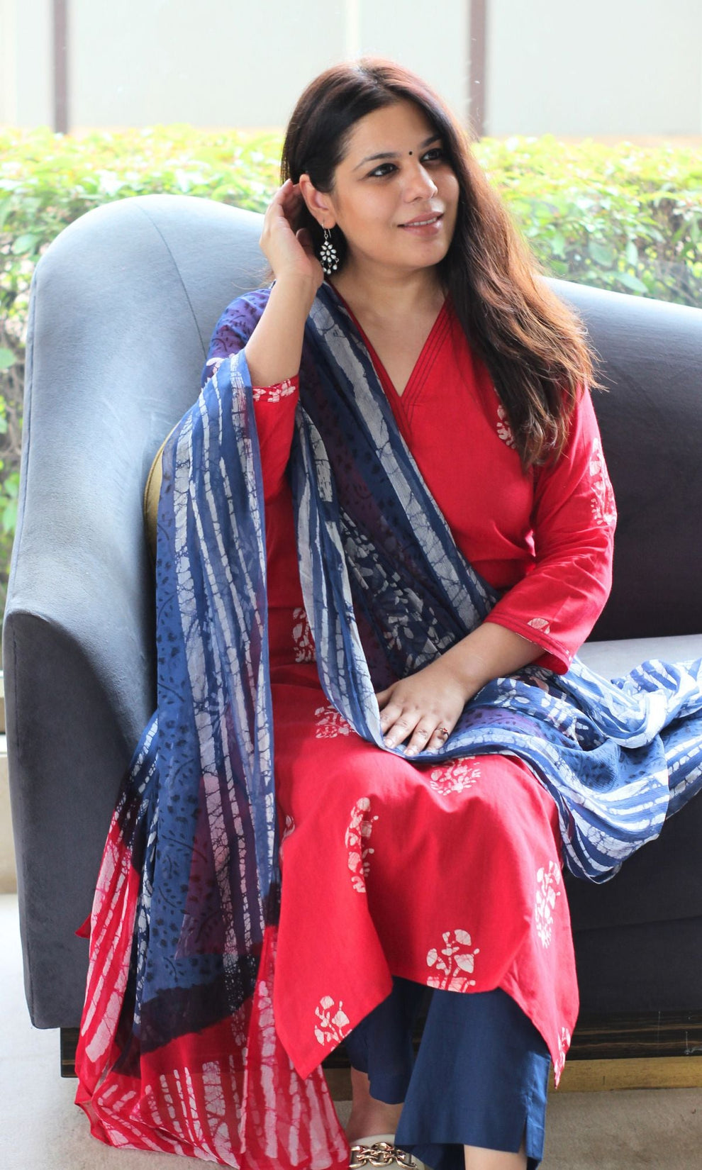 Cotton Red & Blue Print Suit Set with Chiffon Printed Dupatta – Baareeki